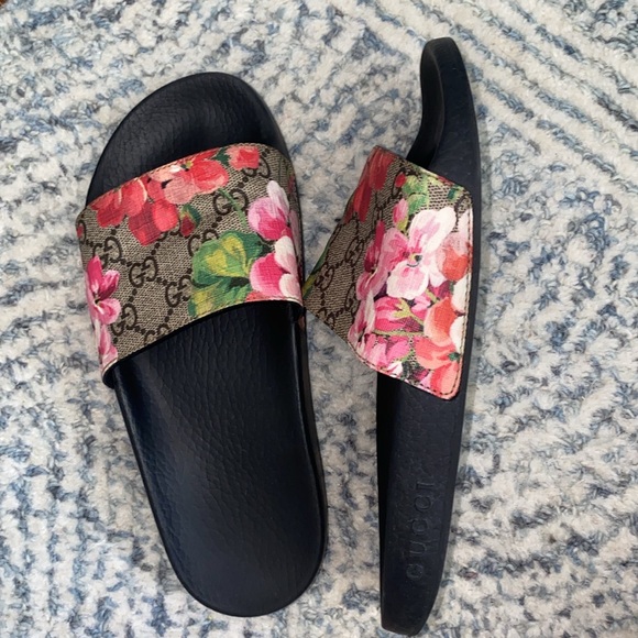 Gucci | Shoes | Authentic Gucci Slides | Poshmark